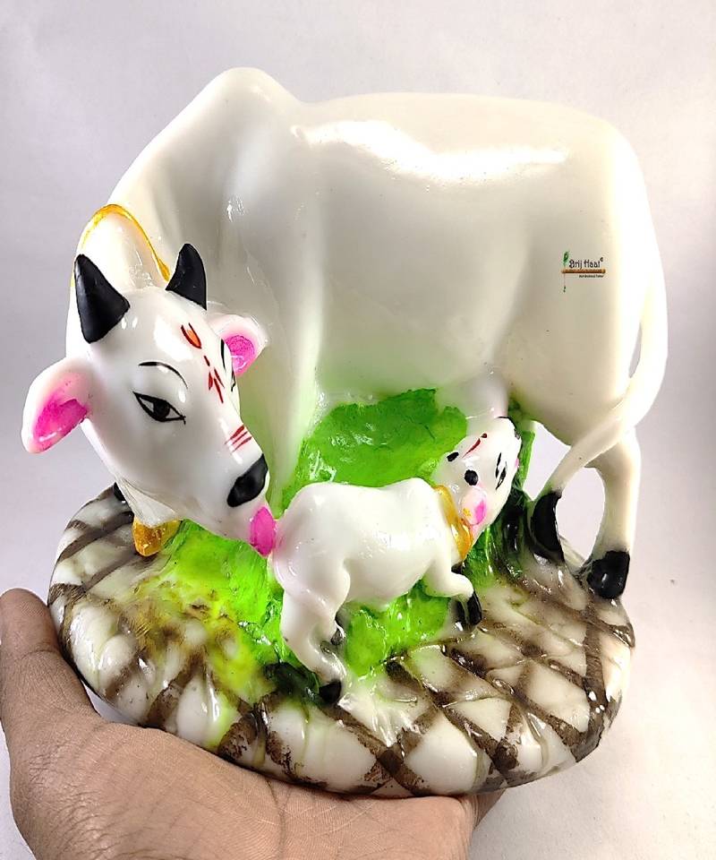 Big size Polyresin kamdhenu Cow and Calf Showpiece Decorative Gift Item ...