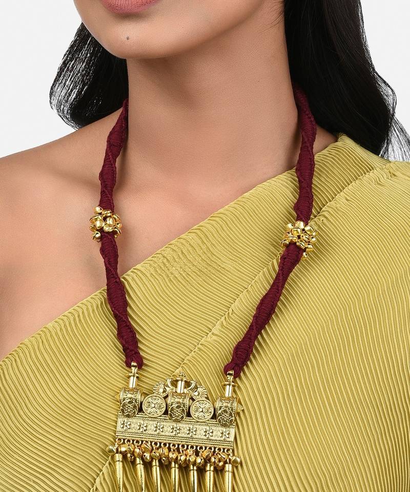 Gold And Maroon Satin Threaded Necklace - Ahaanya - 3992732