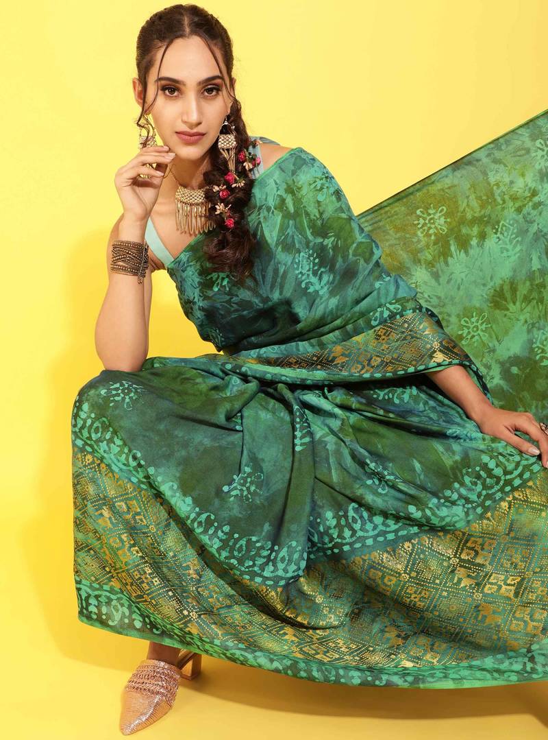 DUNGRANI TURQUOISE VIVACIOUS PATOLA BATIK SAREE - DUNGRANI - 4069078