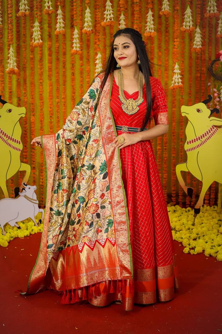 BK sashirekha pattu gown with dupatta and belt - Bullionknot - 4080110