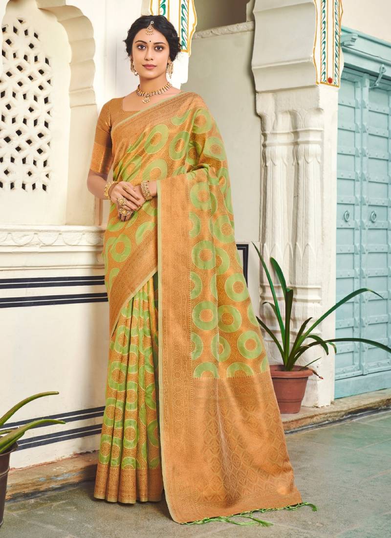 Emerald Green Exclusive Border Zari Waving Saree With Woven Pallu - Mr ...