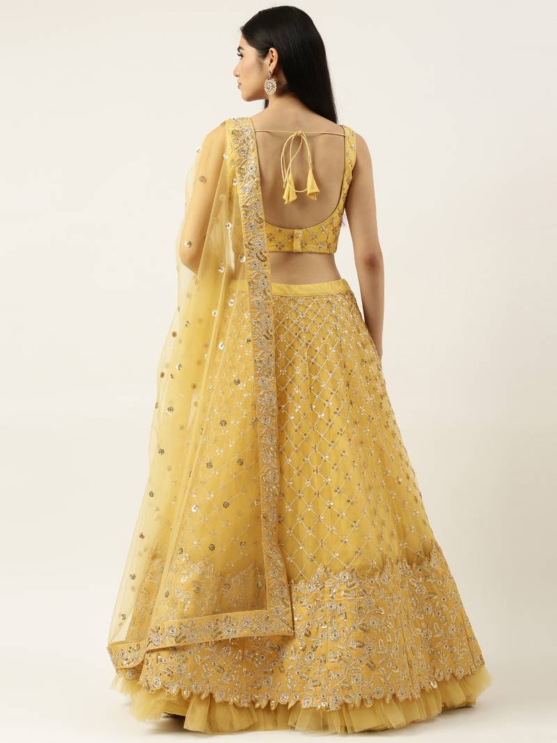 Yellow embroidered silk blend semi stitched lehenga - Glamland - 4091251