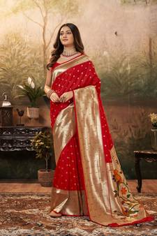 Buy Stylish Nauvari Saree Online - Mirraw