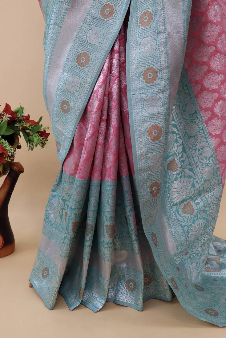 rani with firozi contrast with silver and copper jari jecquard pattu ...