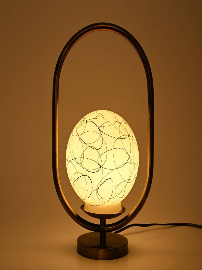 Stylish Design Oval Shape Color Table Lamp With Decorative Glass Shade ...