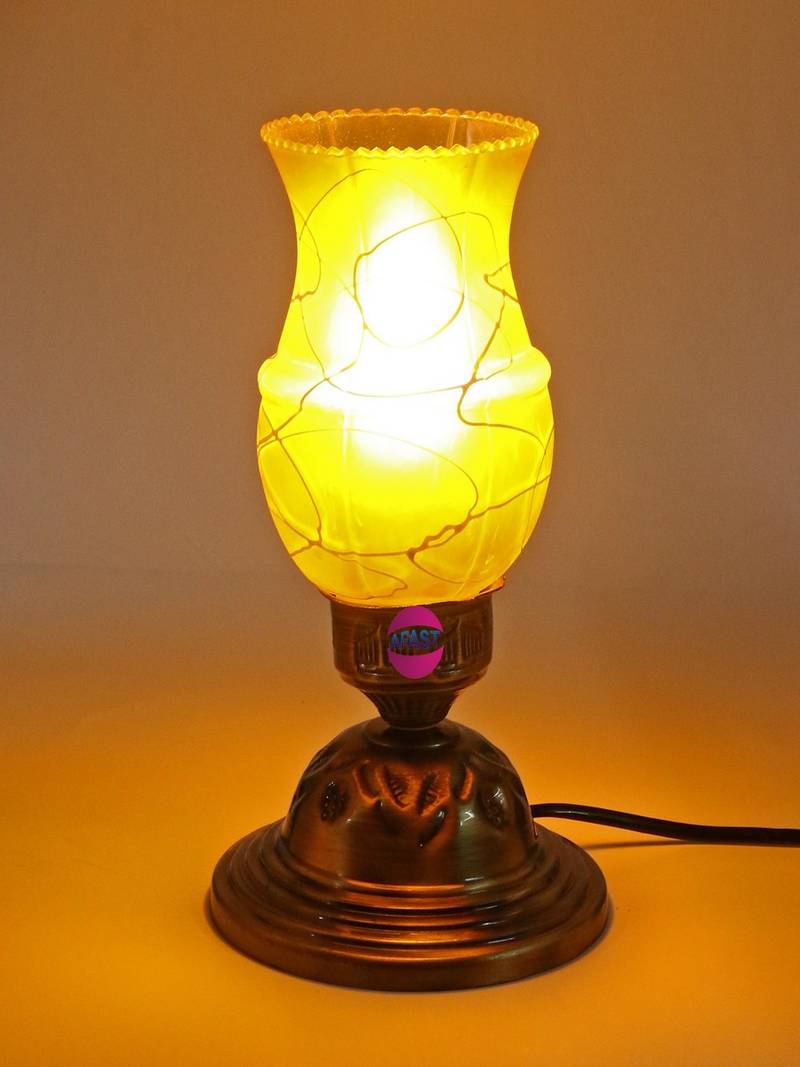 New Stylish Designer Decorative Metal Table Lamp With Hand Decorative ...