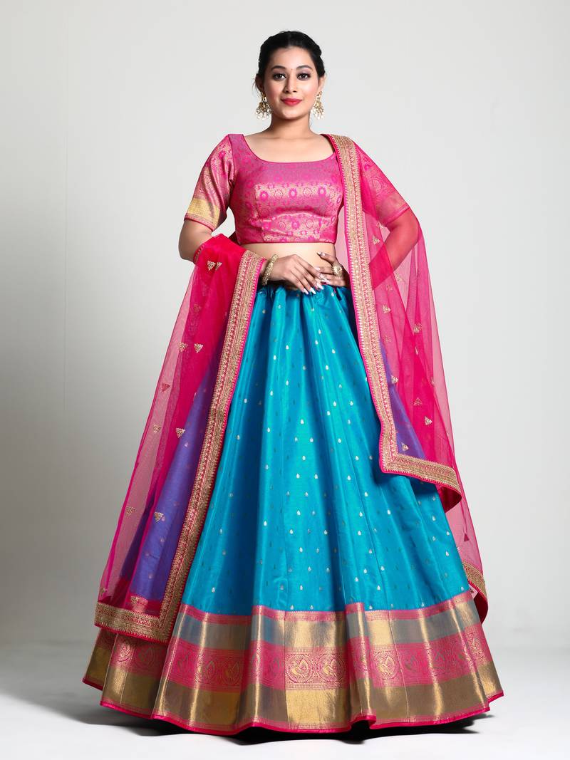 Get the stunning look by dressing up with latest trendy Firozi and Rani ...