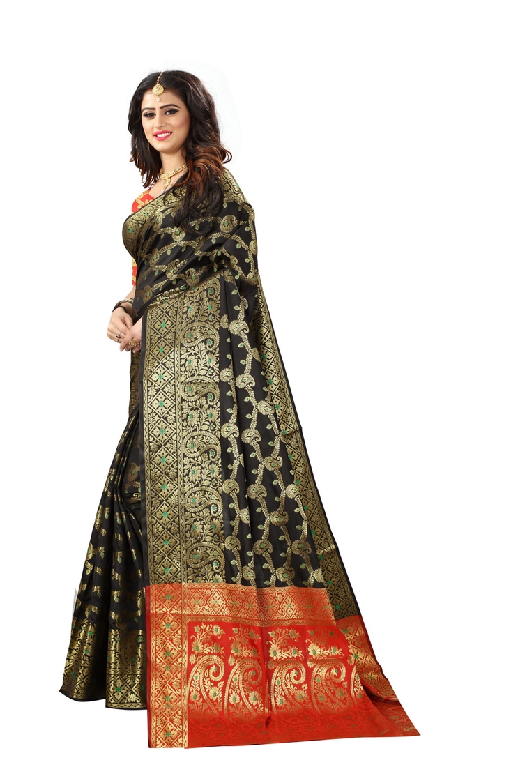 Castleton Green Handloom Silk Saree With Zari Weavingbb - Mr & Mrs ...