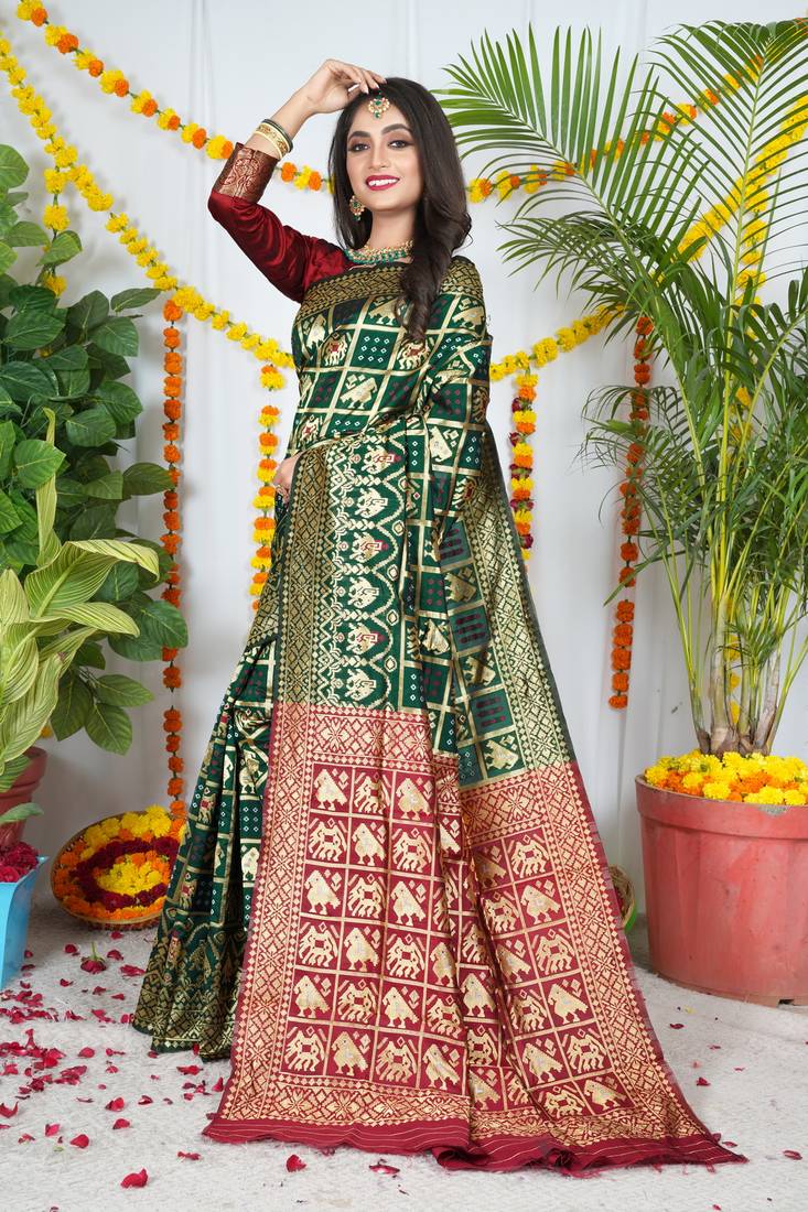 GREEN BANDHNI PATOLA HATHI DESIGN BEAUTIFUL SAREE - Mr & Mrs Creation ...