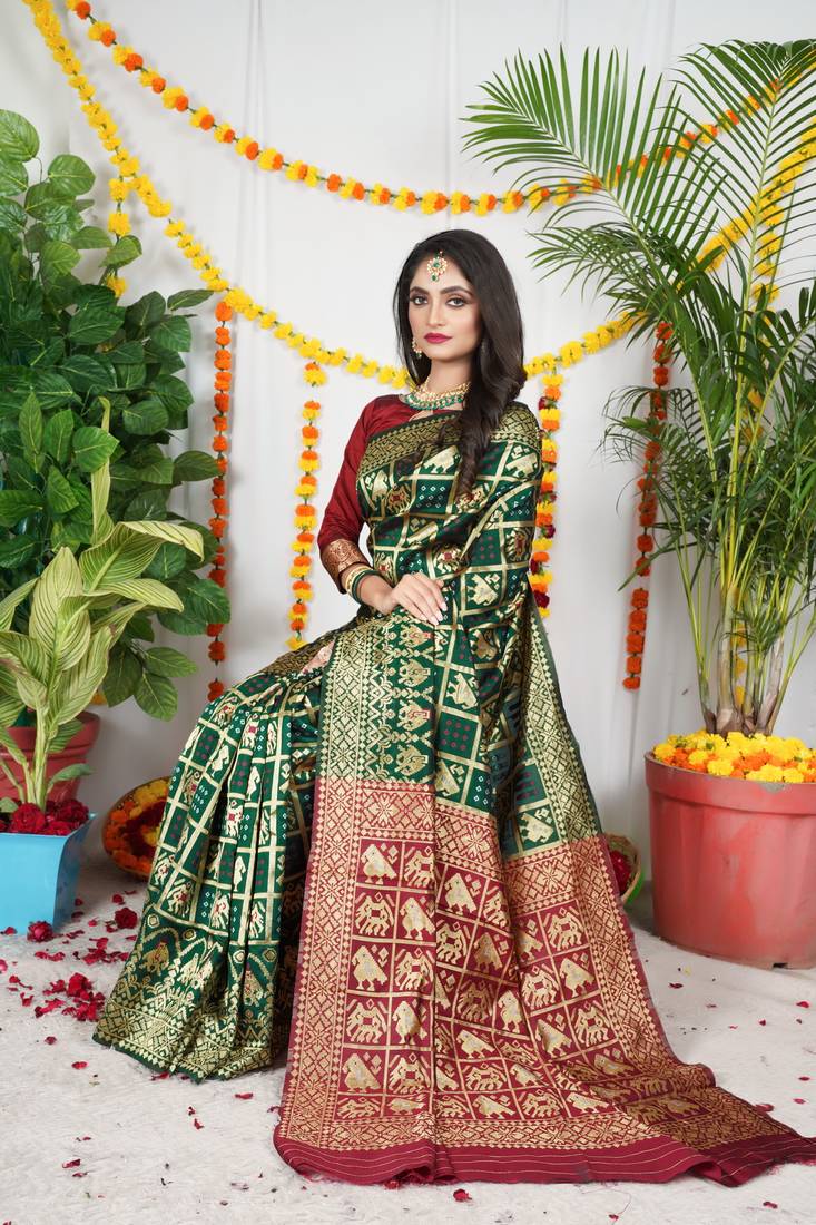 GREEN BANDHNI PATOLA HATHI DESIGN BEAUTIFUL SAREE - Mr & Mrs Creation ...