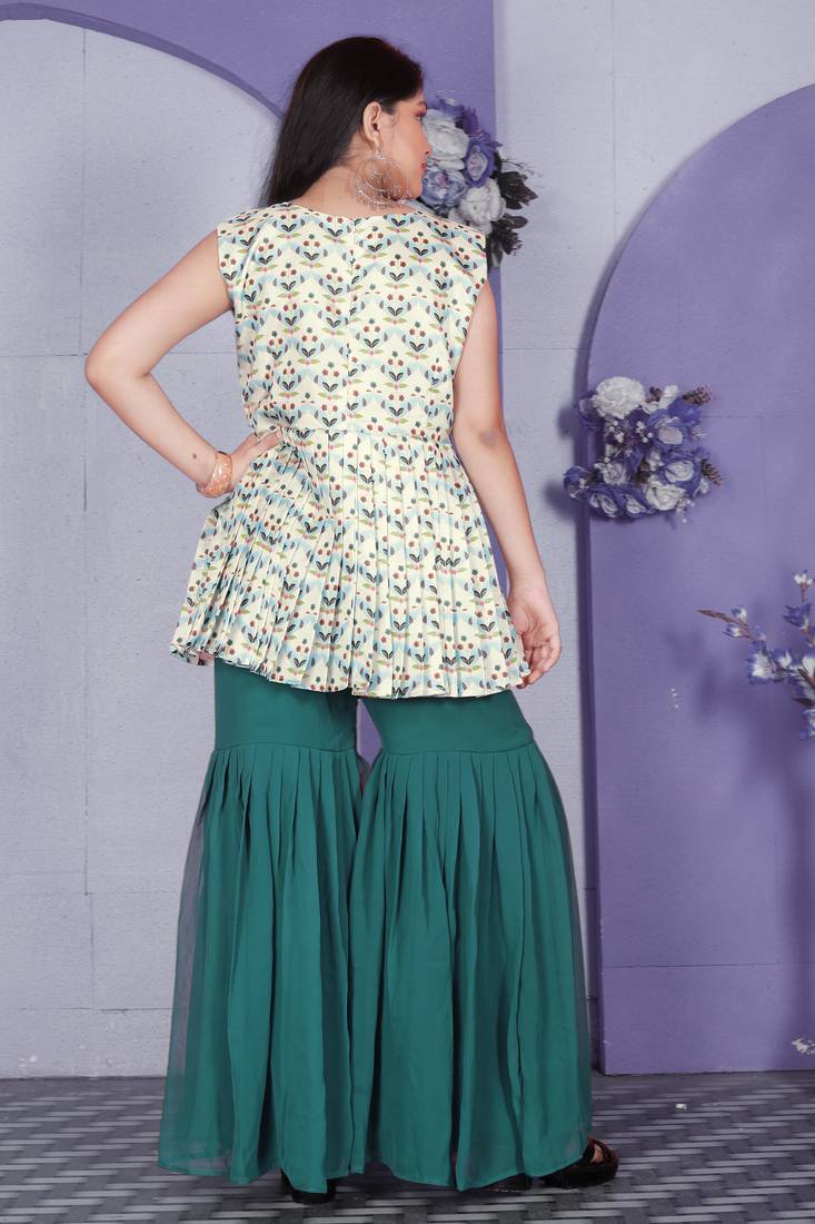 EVERWILLOW New latest Girl's wedding naira cut georgette readymade ...