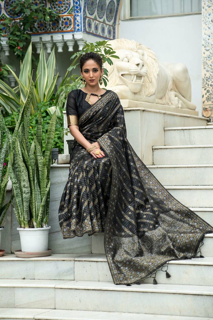 BLACK LEHARIYA DESIGN PRETTY TREANDY SAREE - Mr & Mrs Creation - 4170852