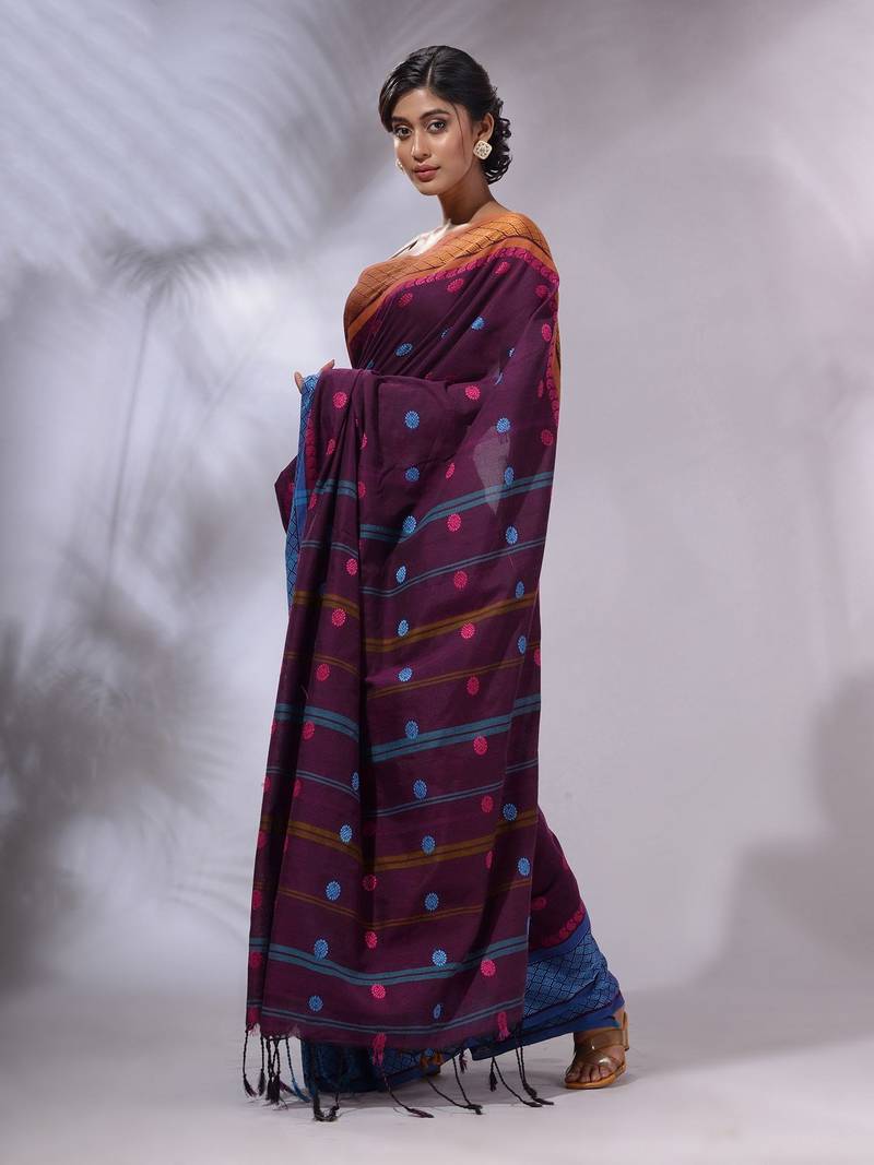 Magenta Cotton Handwoven Saree With Texture and paisley Borders ...