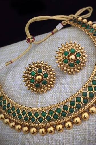 Green Jewellery: Shop Green Jewelry Set Online for Women
