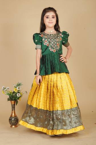 Girls Lehenga Online | Buy Lehenga Choli Designs for Kids