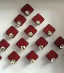16 square bindi with crystal decorations - Kamal's Fashion - 671686