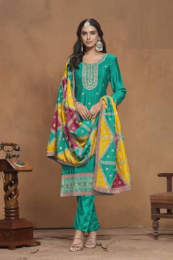 Salwar Kameez – Buy Indian Suits for Women Online | Mirraw USA