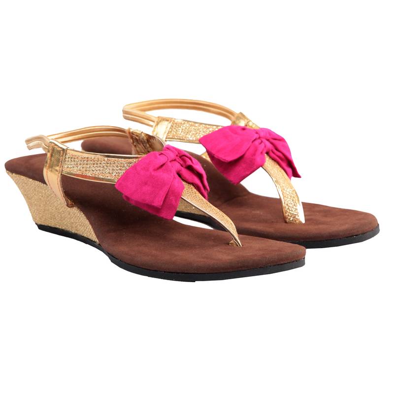 Preety Pink golden Bow Sandle - maalpani - 689247