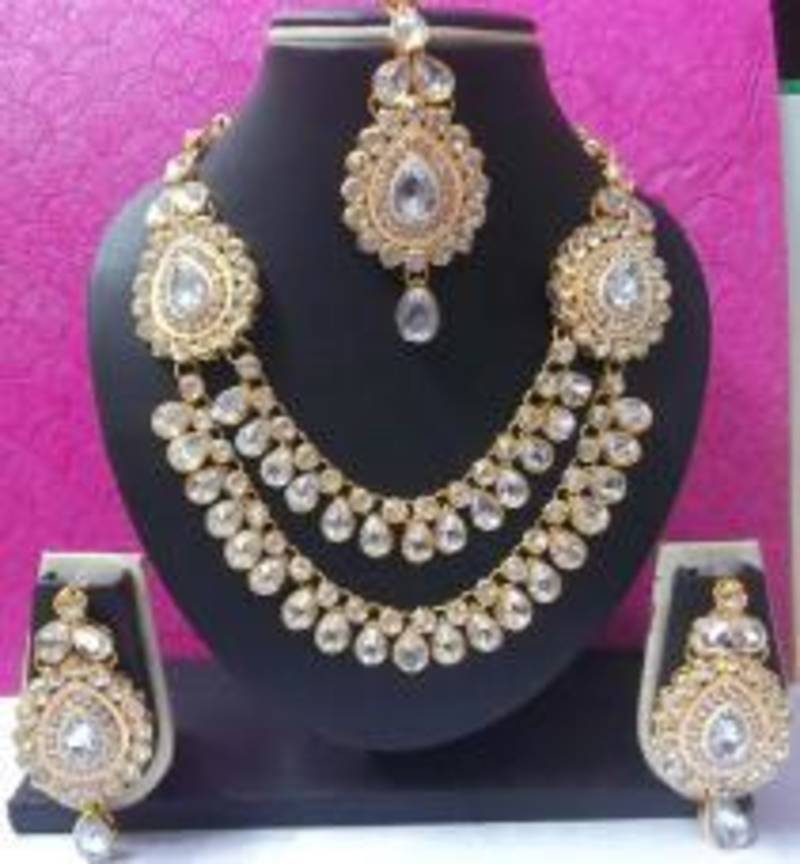 Two Side Brooch White Stone Wedding Necklace Set - Shree Mauli Creation ...