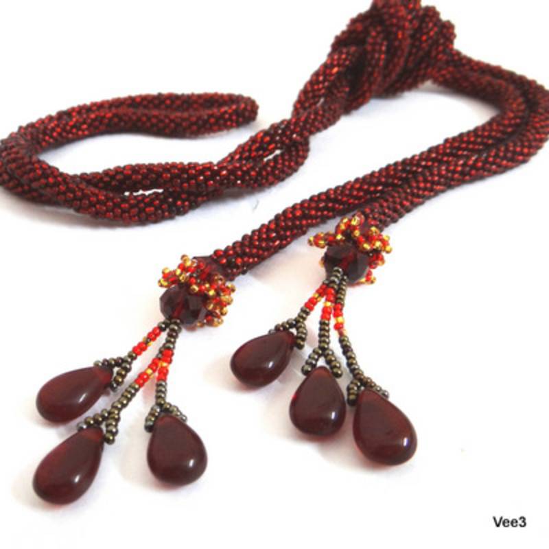 Red lariat - Vinita Sharma - 12272