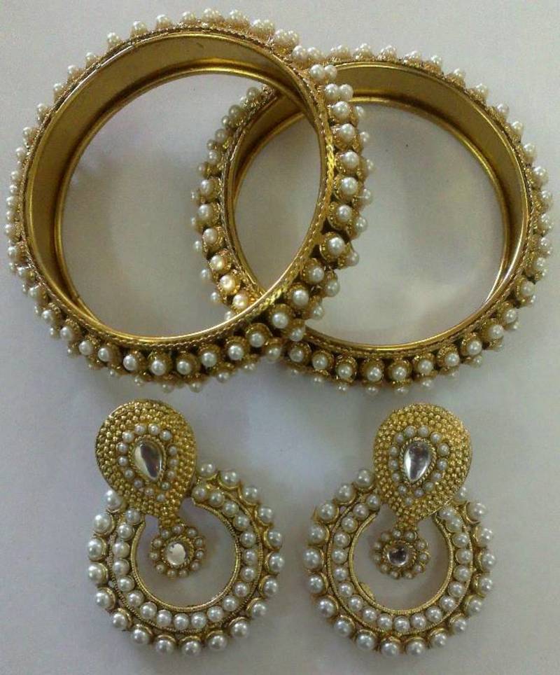 Designer Pearl Earings with Traditional Bangles - Reeti Fashion - 193896
