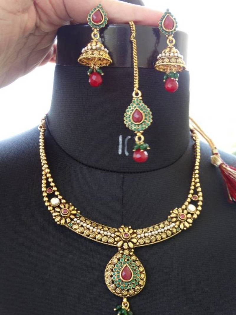 Neck set - BELISSI TRENDZ - 202081