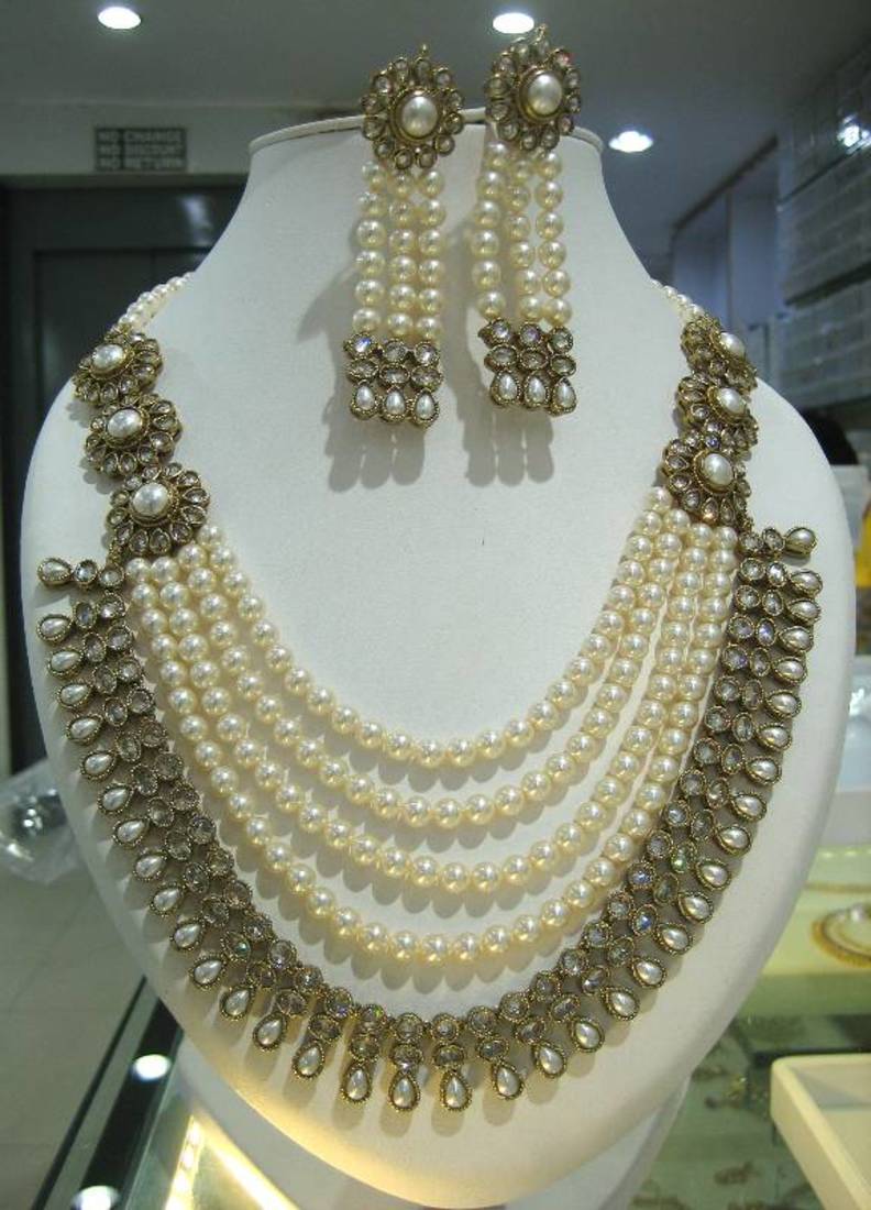 Royal Designer Ethnic Collection No. 207 - Royalty - 203740