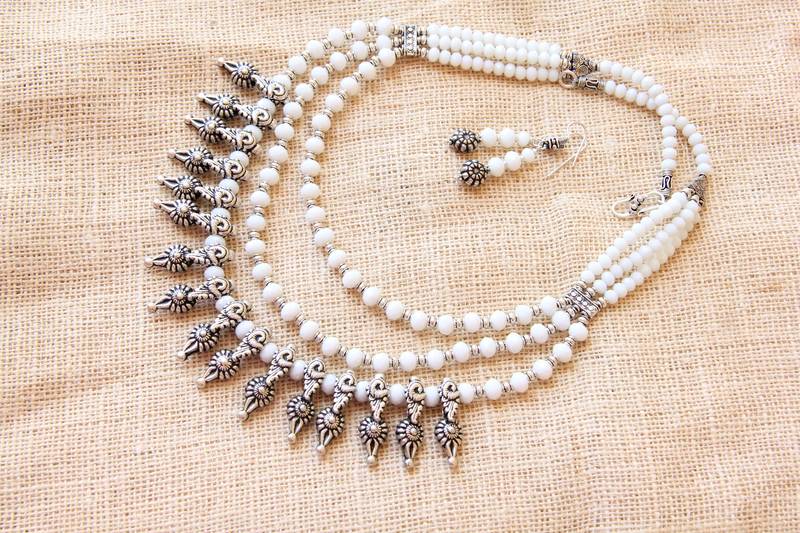 Multi Layered beaded necklace - Nazaquat - 1857926