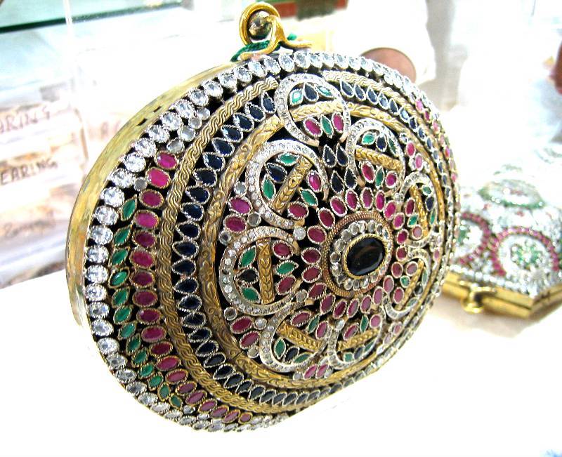 Royal Designer Ethnic Collection Clutcher - Royalty - 247431