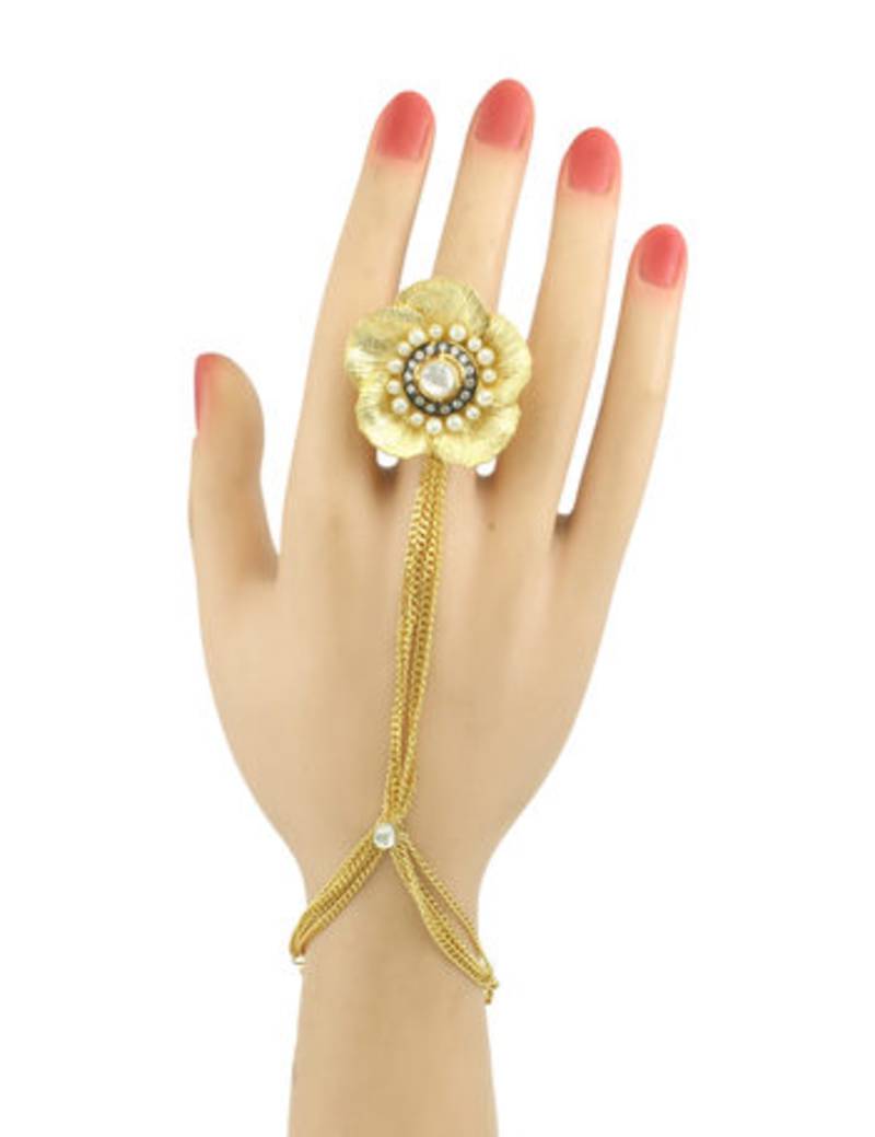 Clear Jadau Kundan Haath Panja Phool Jewellery for Women - Orniza - 2295951