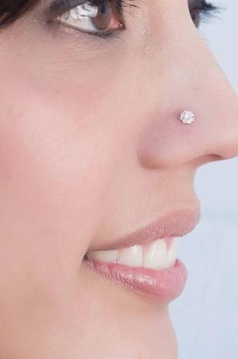 Buy Indian Nose Ring Online | Designer Nose Pins | Nose Jewelry
