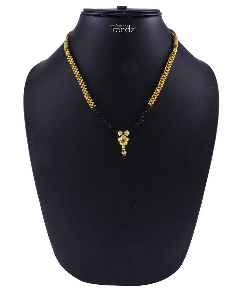 Traditional Handmade Red And Black Crystal Golden Pendal Jewellery ...