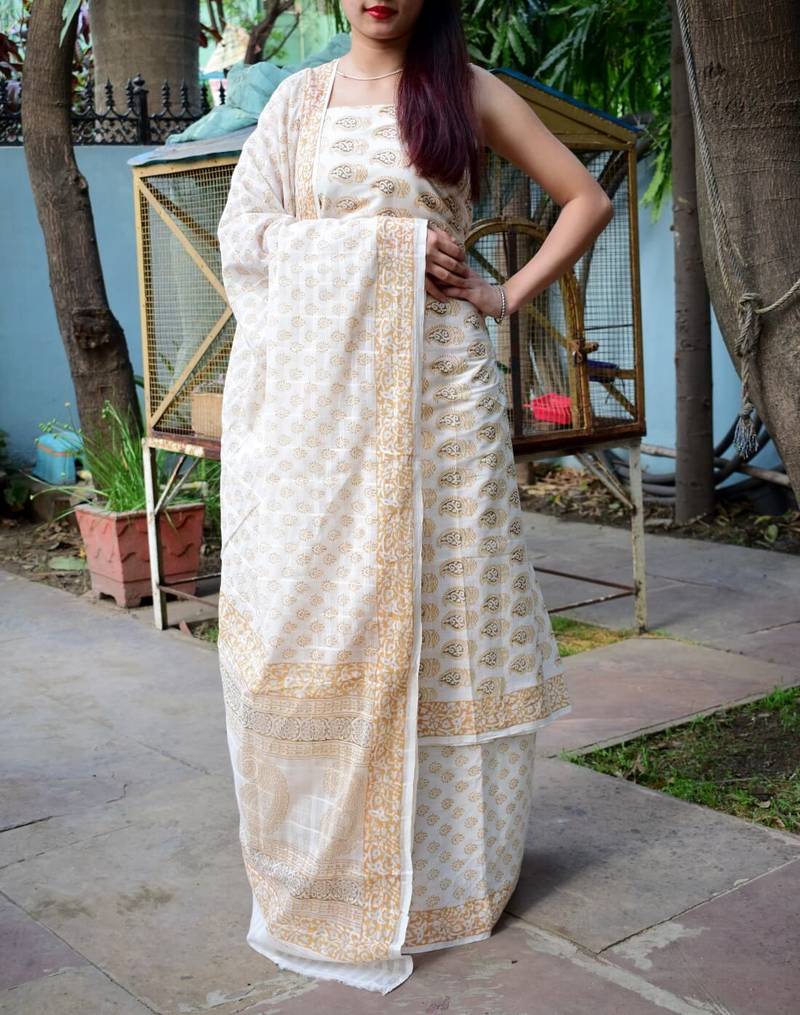 Giftpiper Bagh Print Salwar Suit In Cotton White - Richa Pandey - 2662298