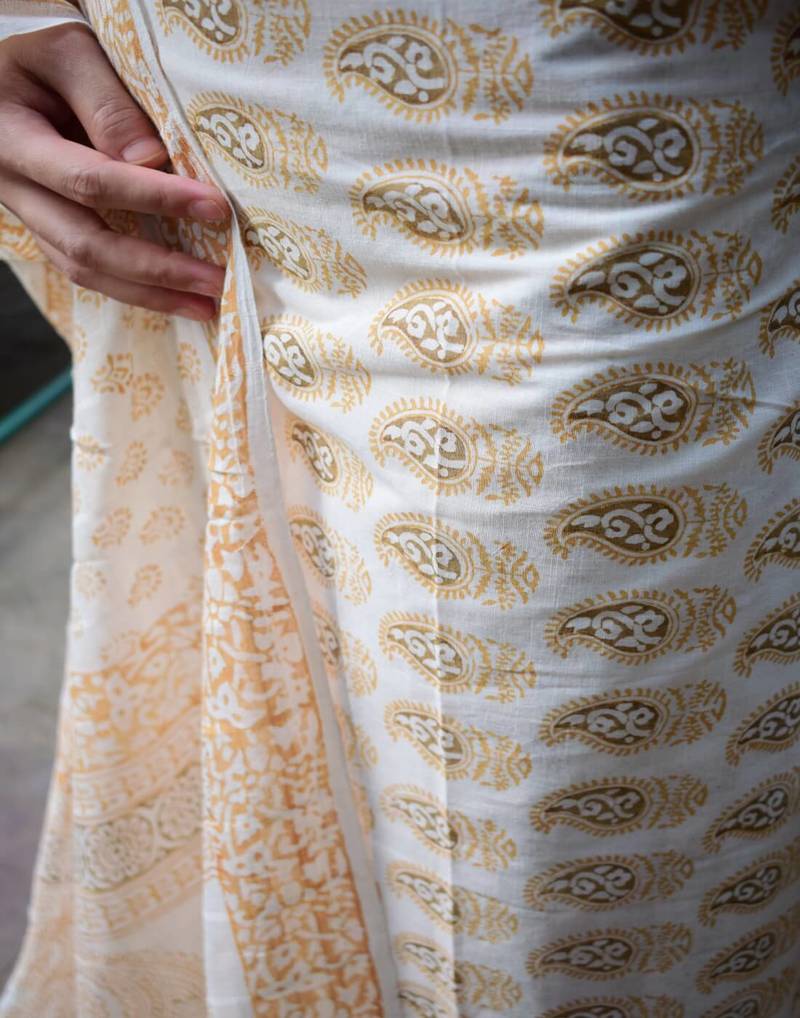Giftpiper Bagh Print Salwar Suit In Cotton White - Richa Pandey - 2662298