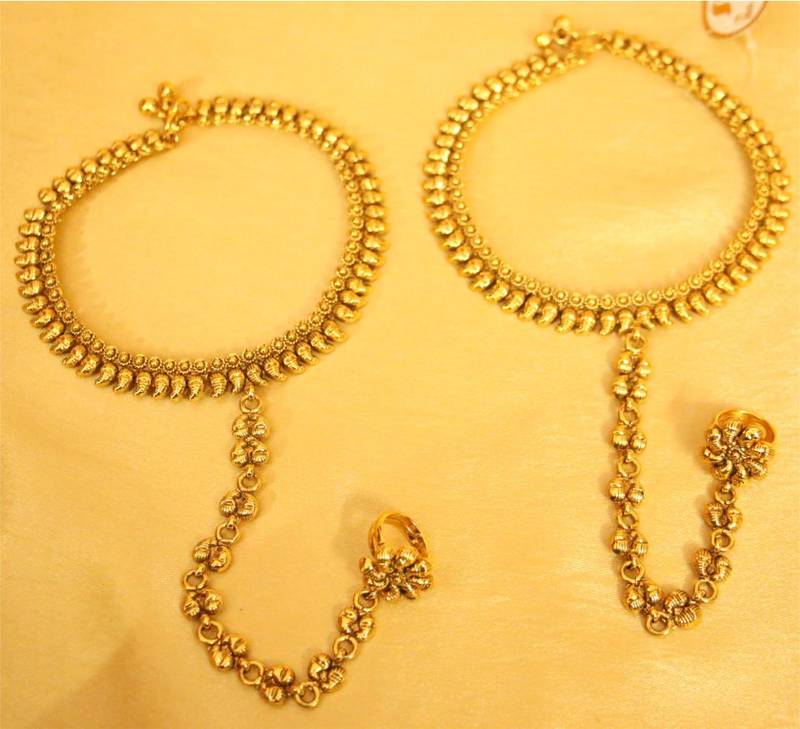 Antique Gold look Bridal Anklets - Sanvi Jewels Pvt. Ltd. - 365053