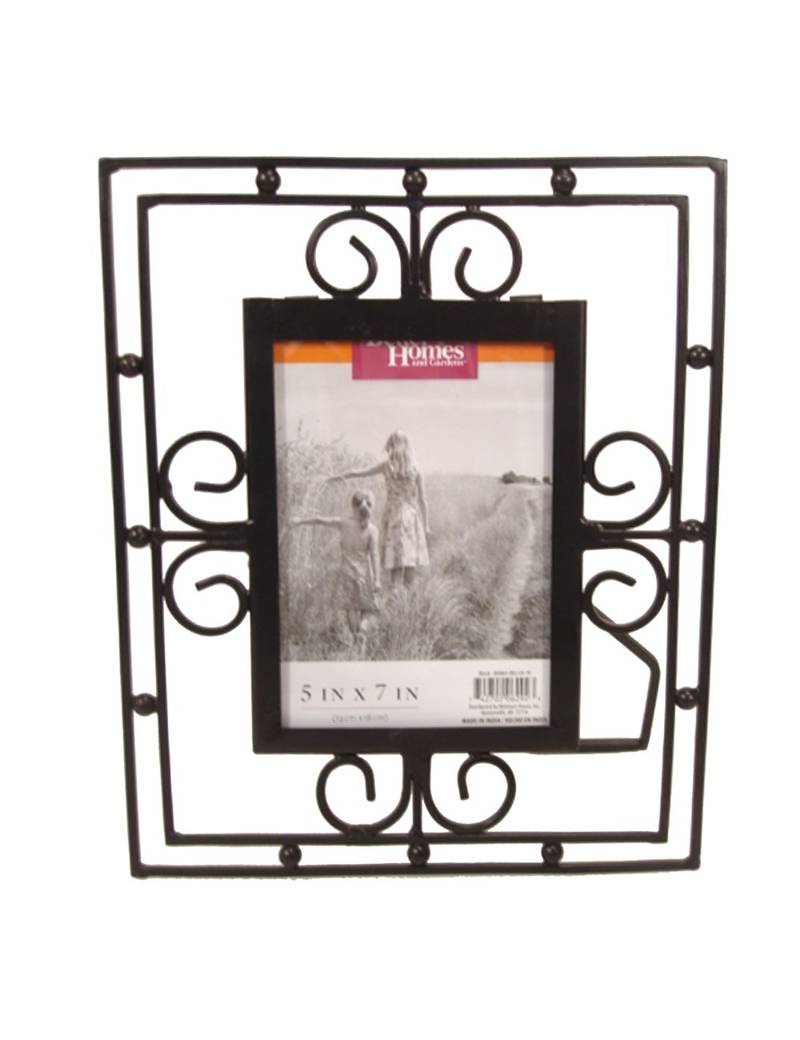 Photo frame made of iron available in 9.5"x 8"x 0.5" ht (4"x 6" ) size ...