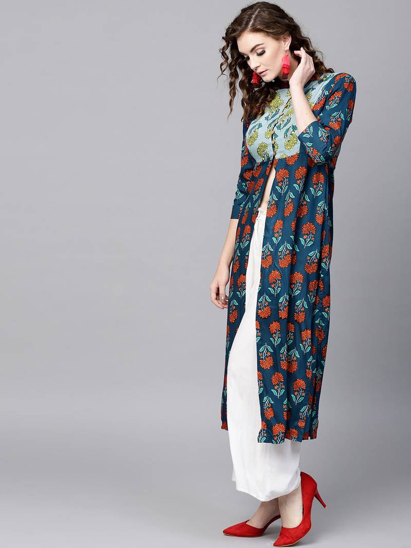 Blue floral print Front & Side Slit Kurta - SASSAFRAS - 2935088