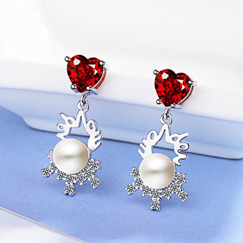 Red diamond earrings - Sukkhi Online Private Limited - 3015920