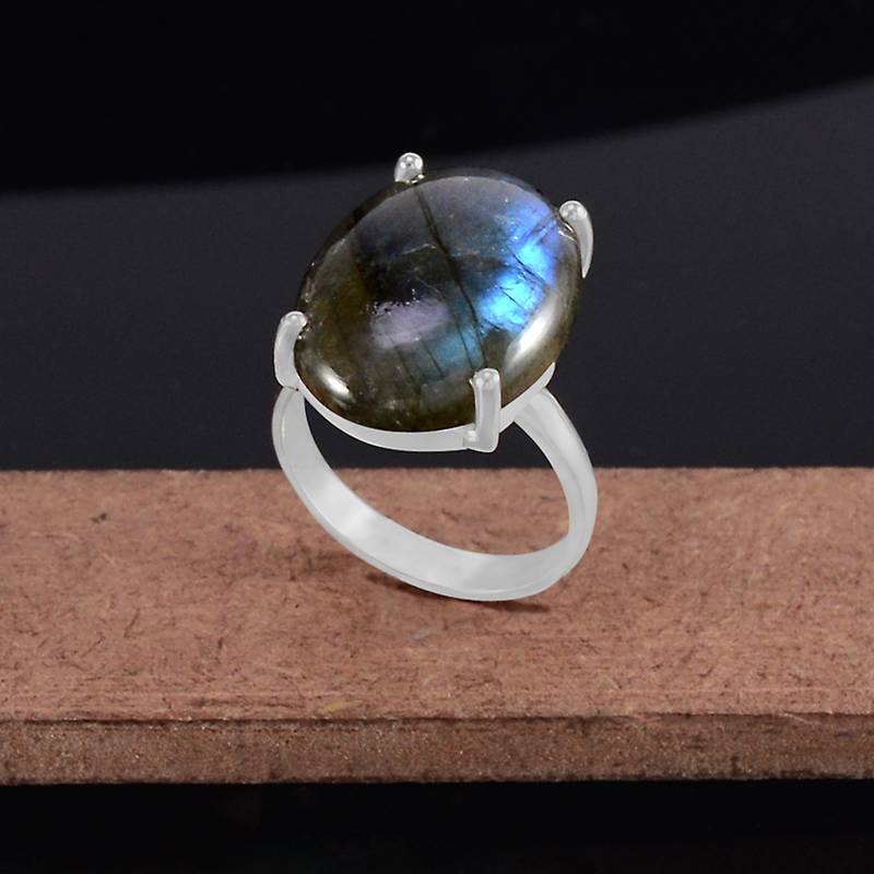 Multicolor Crystal Rings - Rituu Agarwal - 3106484