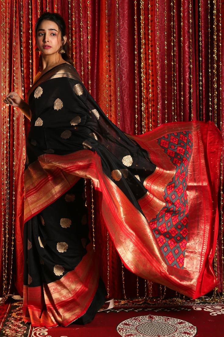 Black Manipuri Katki Gardwal Saree With Pink Zari Border And Pallu ...