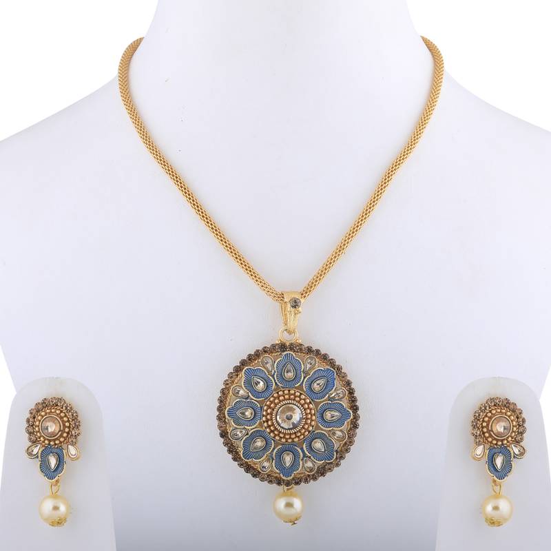 Exclusive Goldplated Traditional Necklace Pendant Set For Women ...