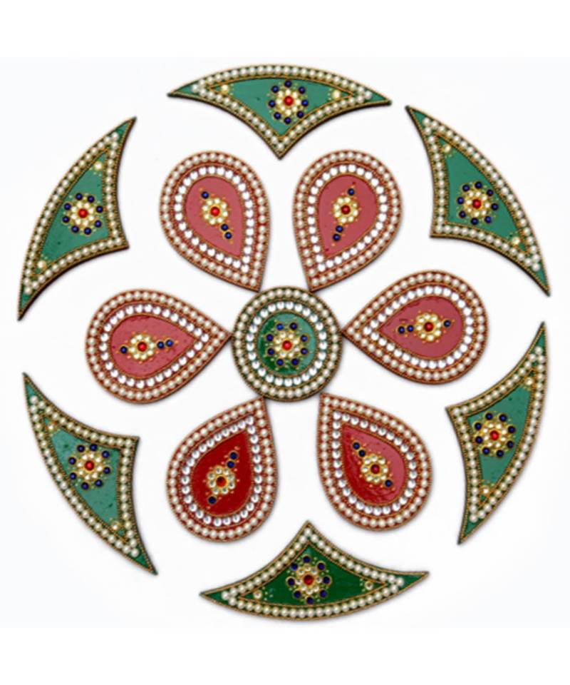 Red, Green colour Wood and Stone art Round, Leaf and Curve Triangle ...