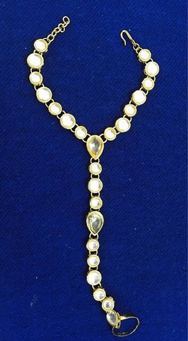 Single Haath Phool Panja gold plated Kundan - ETHNIC INDIA - 3374015
