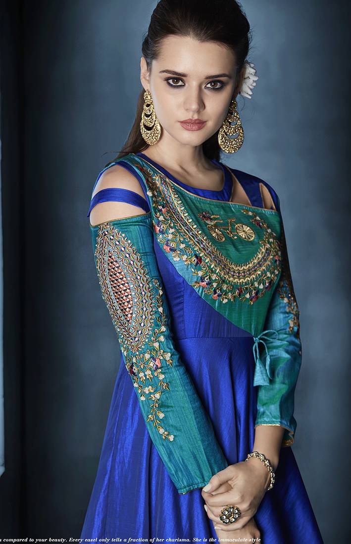 Royal-blue embroidered taffeta salwar - Monjolika - 3553437
