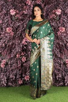 Black Saree Collection Online at Mirraw